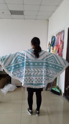 China Small MOQ custom design wearable round beach towel with punch round beach towel for sale