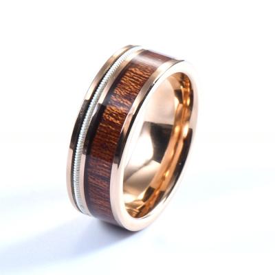 Cina 8mm Maschile Tungsteno Wedding Band Anello Oro Rosa Finito Con Infisso di Legno Koa in vendita
