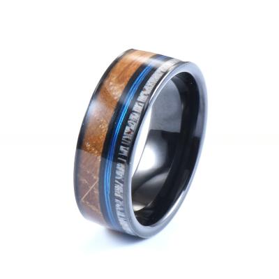 Cina Anello in tungsteno placcato nero da 8 mm con intarsio in legno di botte di whisky, linee blu da pesca e corna di cervo in vendita
