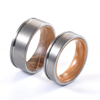 Cina 8mm 6mm Men's Tungsten Carbide Flat Edges Silver Ring with Olive Wood Whiskey Wood Inlay Wedding Engagement Ring Jewelry in vendita