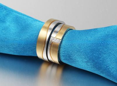 Cina Set di anelli di fidanzamento e matrimonio placcati oro 18K CZ forma geometrica in acciaio inossidabile in vendita
