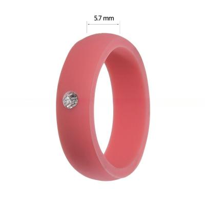 Cina Anelli in silicone traspiranti per matrimonio, 5,7 mm, con intarsio di zirconi cubici, multicolore in vendita