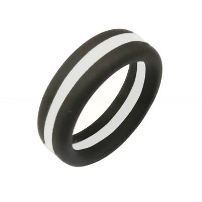 Cina Fede nuziale in silicone da uomo da 8 mm con bordi piatti bicolore multicolore in vendita