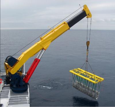 China 2 Ton Telescopic Boom Floating Marine Crane Barges for Cargo Ship for sale