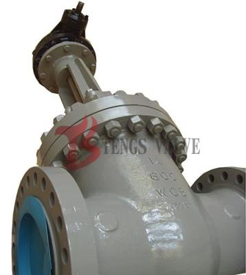 Cina La valvola a saracinesca dell'acciaio fuso dell'industria petrochimica 600LB ha serrato la progettazione del cofano in vendita