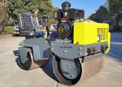 中国 850kg ダブルドラムローラーSVH70をカメルーンで熱売り 販売のため