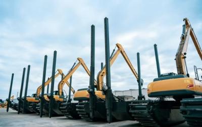 China from china 20–30 Ton Amphibious Excavator • Master of Land & Water Marsh Buggy for sale