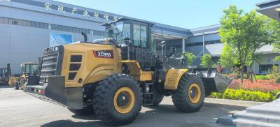 China Heavy Duty Front Wheel Loader with 5.5 Ton Load Capacity and 3 Cubic Meter Bucket for Versatile Earth Moving Operations for sale