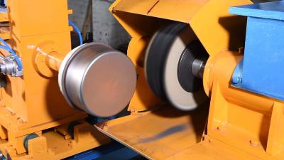 China automatic CNC Metal Cookware Sanding machine polisher for aluminum Stainless Steel Pans Polishing making machine for sale