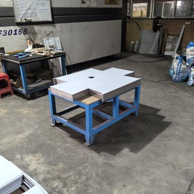 Cina Fabbrica di attrezzature per la linea di produzione di lavandini artigianali multifunzionali in vendita