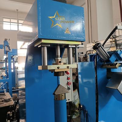 Cina Produzione professionale di R angolo press machine per utensili da cucina in vendita