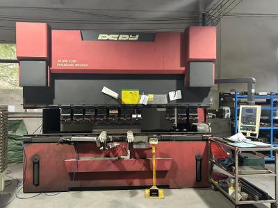 China Máquina de flexión de precisión de línea de agua en tazón en venta