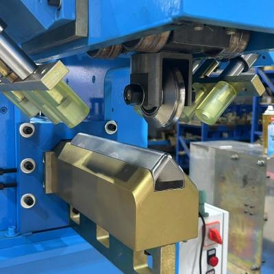 China Hydraulic Kitchen Sink Seam Press 1800x1000x2100mm 380V 50/60Hz for sale