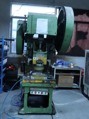 China CNC Servo Punch Press 1250 kN Force for Sheet Metal Fabrication for sale