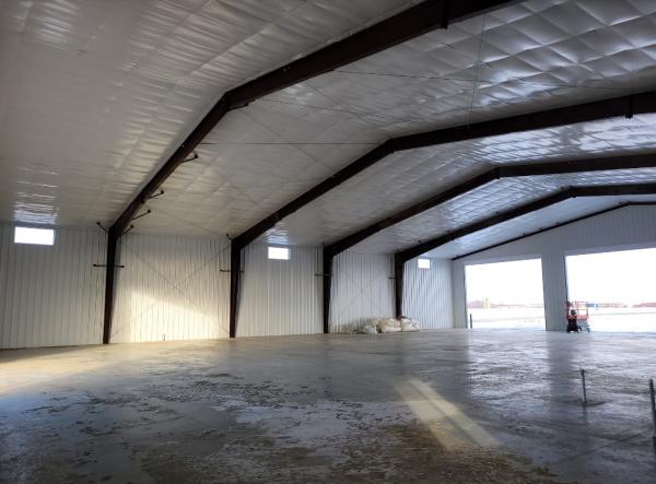 Quality Rockwool Insulation Metal Warehouse Building Steel Structure With Round Bar for sale