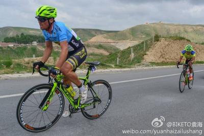 China OEM 30mm Tubular Carbon Fiber Bicycle Rims Custom Built Bicycle Wheels for sale