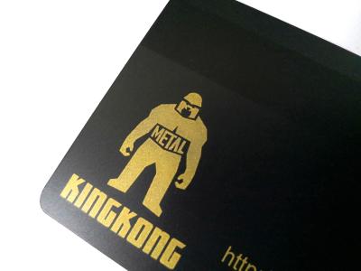 Cina Logo OEM nero opaco per carta di credito CR80 IC NFC RFID in metallo in vendita