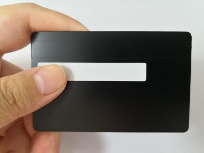 Cina Biglietti da visita neri opachi del metallo del grande chip del contatto SLE4428 con la banda magnetica di 9mm in vendita