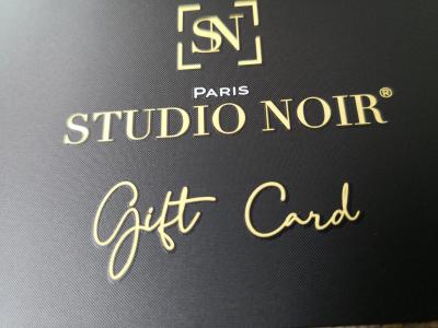 Cina Il laser d'ottone su ordinazione di Matte Black Metal Business Cards incide in vendita
