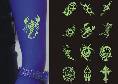Cina Incandescenza nel colore in bianco e nero del corpo degli autoadesivi temporanei istantanei scuri del tatuaggio in vendita