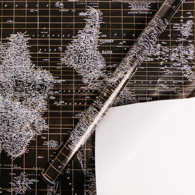 Cina Decorazione della scatola di Natale Rollo di carta nera con pasta di legno e imballaggio di festa in vendita