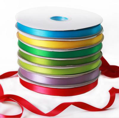 Cina Nastro di granuli di 9 mm a colori per feste e confezioni regalo perfetto in vendita