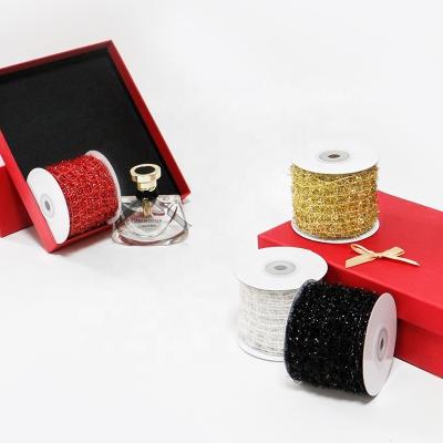 China Valentijnsdag decoratie makkelijk gemaakt met duurzaam bedraad rand borstel lint en harten Te koop