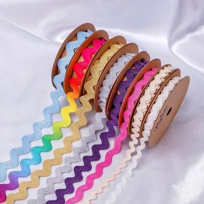 China Wavy Ribbon Decoratie Ribbon 5 Yards voor cadeau en onkruidverpakking Decoratie 25mm Te koop