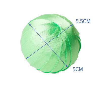 Cina Palline a nastro di Natale Ornamenti 2022 Design Bulk Tin Ball con nastro in vendita