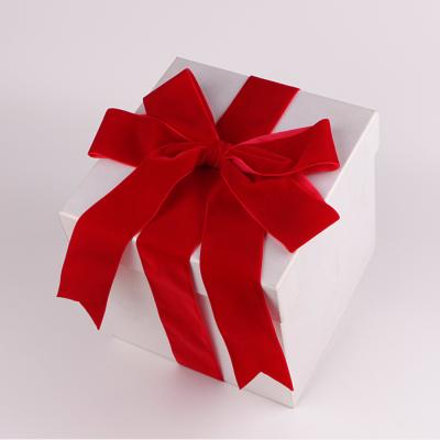 Cina Nastro di velluto a faccia singola bellissimo accento per la decorazione dell'albero di Natale in vendita
