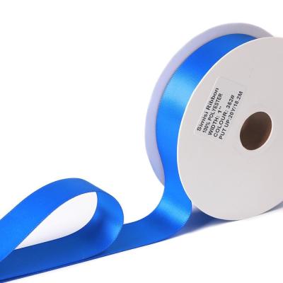 China Faixa de cetim azul de 16 mm para convites de casamento à venda