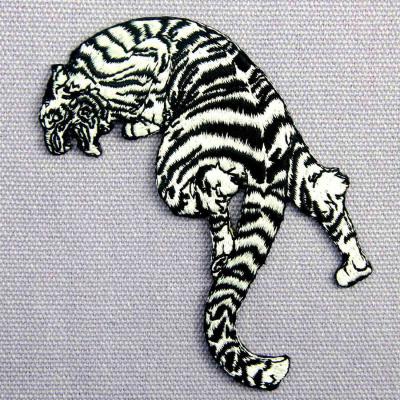 Cina L'OEM ha cucito la protezione del confine 1.9in Tiger Embroidery Patch Iron On in vendita