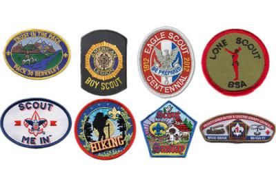 Chine Scout de garçon tissé fait sur commande Uniform Patches Hook et support de boucle à vendre