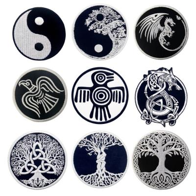 China Selbstklebender Baum 3D 60mm der Leben-Flecken-Gewohnheit stickte Logo Patches zu verkaufen