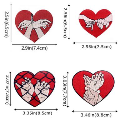 Cina Ferro sveglio di Pinky Swear del sesso e di amore su colore personale toppe in vendita