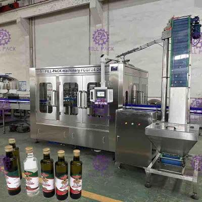 China 3000BPH Soy Sauce Bottle Filling Machine With Heat Preservation Balance Tank for sale