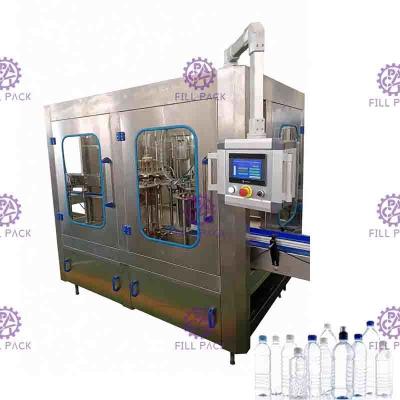 China 12 Heads Big Bottle Vacuum Filling Machine With Chain Feeding Conveyor for sale