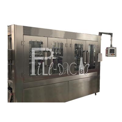 China 6000BPH 2000ml 3 automáticos en 1 máquina de rellenar del agua pura en venta