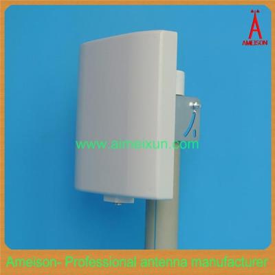 China 902-928MHz 7dBi Flat Patch RFID Antenna Directional Wall Mount for sale