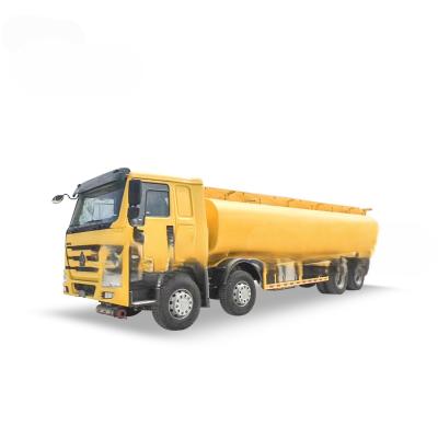 China LHD RHD Driving Type Sinotruk Tipper Truck 20000 Liters 6000 Gallon Howo 6x4 380hp for sale