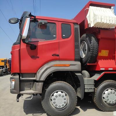 Cina 8x4 12 ruote 40 tonnellate Sinotruk Dump Truck, 12 pneumatici Tipper Truck EUR 2 380hp in vendita