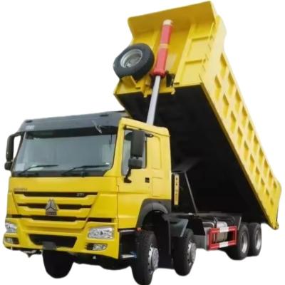 China Gebrauchtes Sinotruk Dump Truck Howo 371 375 Weichai Tipper Truck 6x4 300-400L Treibstoffbehälter zu verkaufen