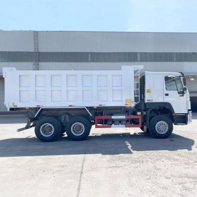 Cina 6 cilindri Sinotruck Howo 6X4 Tipper Dumper Tipping Truck con serbatoio di carico da 5,3 a 6,2 M in vendita