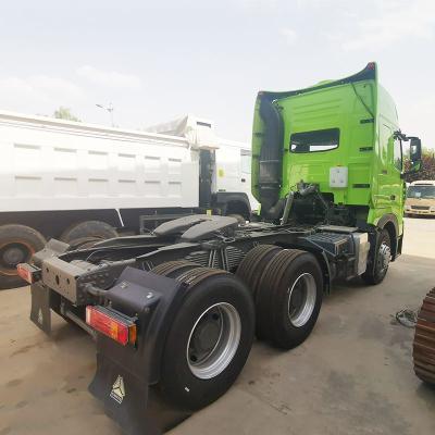 China Gebraucht HOWO Sinotruk Traktor Truck T7H 540HP 6X4 mit Multimedia-System Manuellfenster zu verkaufen