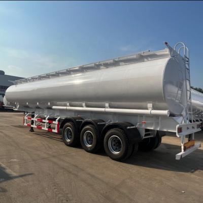 Cina Semi-remorco con serbatoio per carburante a asse 2/3/4 con capacità di 4000/45000 litri in vendita