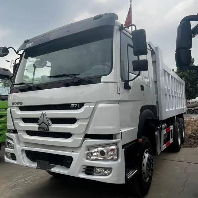 China Sinotruk Howo Dump Truck 371 PS 6x4 12r20 Euro 3 Lhd mit 300 L Kraftstoffbehälter zu verkaufen