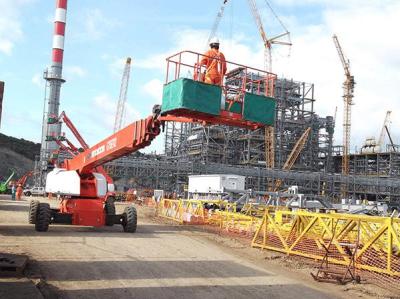 China Sky Lift Diesel Telescopic Boom Lift Reaching 41.6m Platform Height with Perkins Engine GTBZ42J for sale