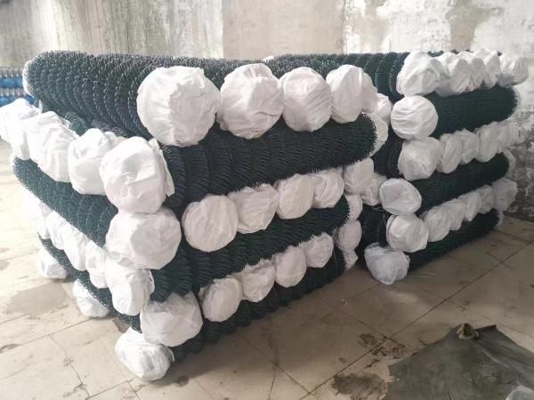 Quality High Quality Low Price PVC Fencing Mesh Customized Diamond Chain Link Barbed for sale