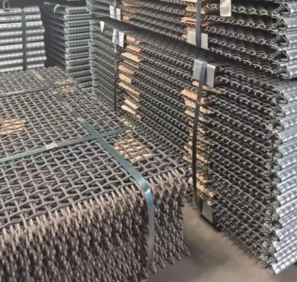 Quality High Tensile Stainless Steel Slot Weaving Crimped Wire Mesh For Mining Sieve for sale