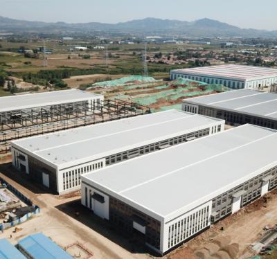 China Estrutura de aço de alta resistência Edifício de oficina não enferrujado Baixa manutenção à venda